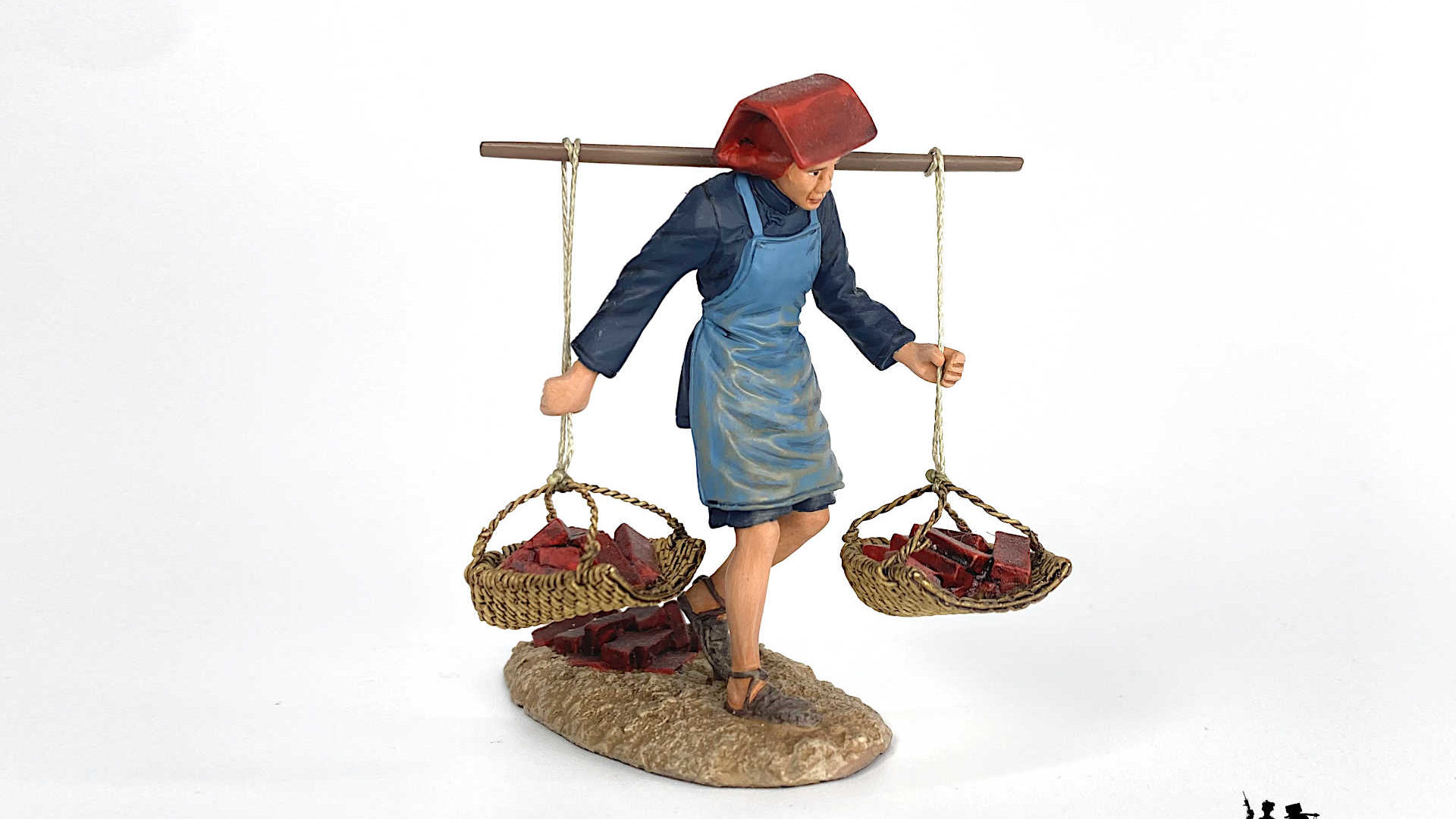 Hand-painted miniature figurine of a Samsui Woman from old Singapore