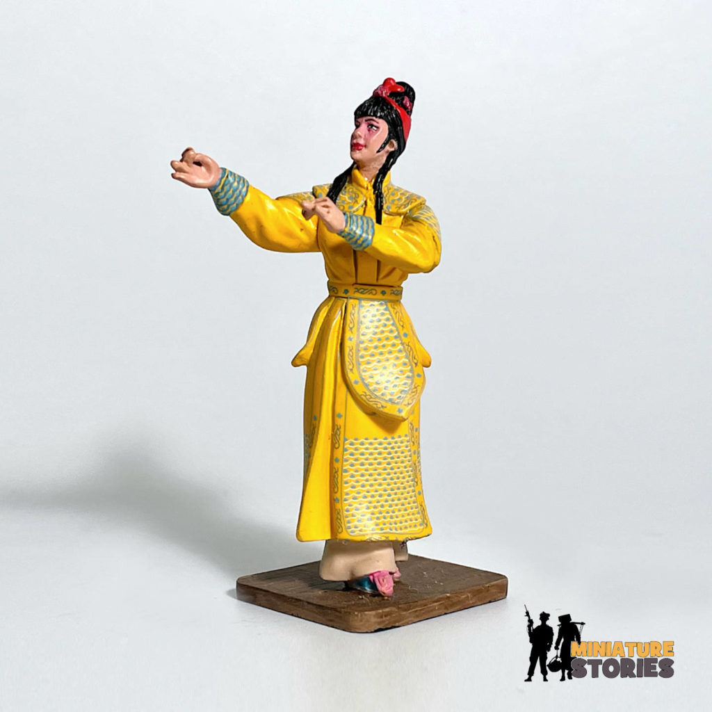 Miniature Chinese Opera Wayang Dancer / Performer