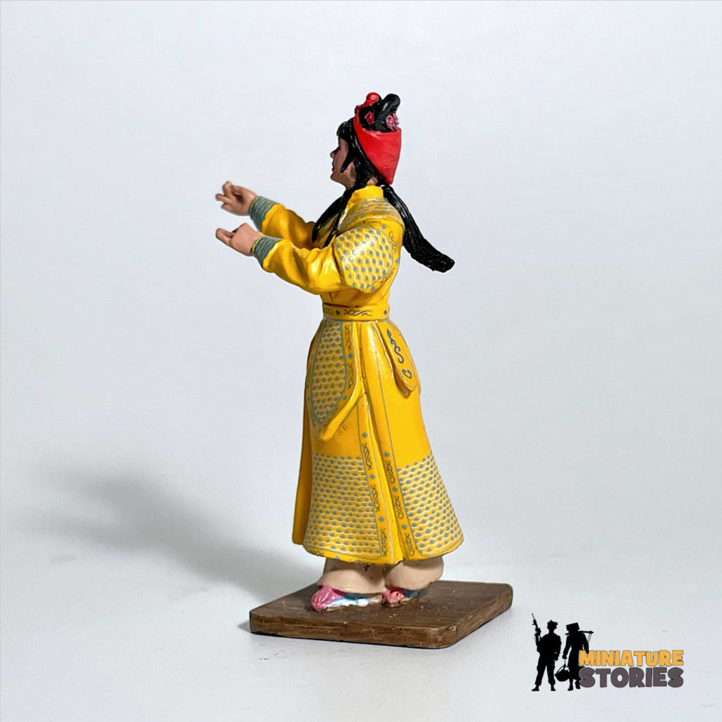 Miniature Chinese Opera Wayang Dancer / Performer